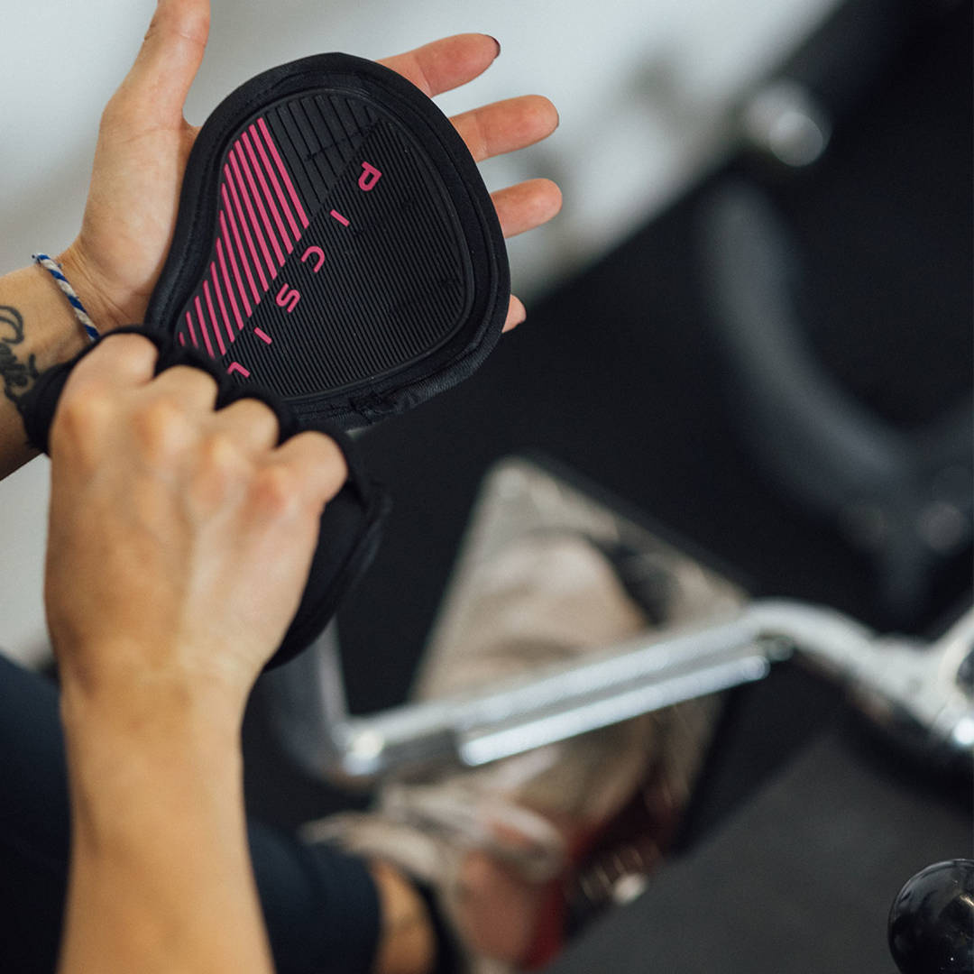 Picsil Gym Pads Pink | Accessories \ Training \ Grips | Unbroken Store ...
